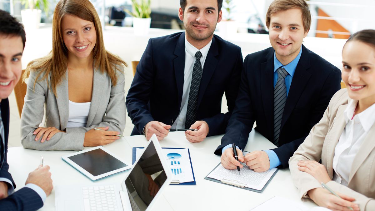 From Employee to Leader: How Management Courses Build Essential ...